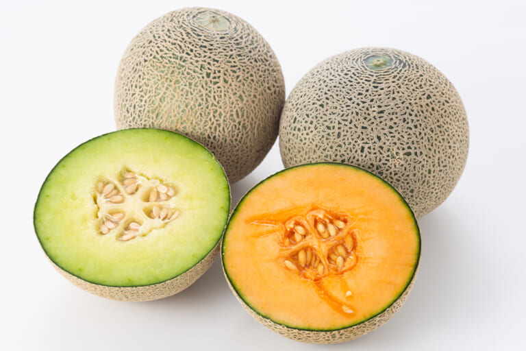 赤肉メロンとは？青肉メロンと味や栄養価の違いを紹介｜PREZO(プレゾ) - 北海道のお取り寄せグルメと産直通販
